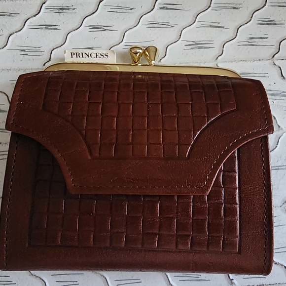 Princess Gardner | Bags | New Vintage Princess Gardner Kisslock Wallet ...